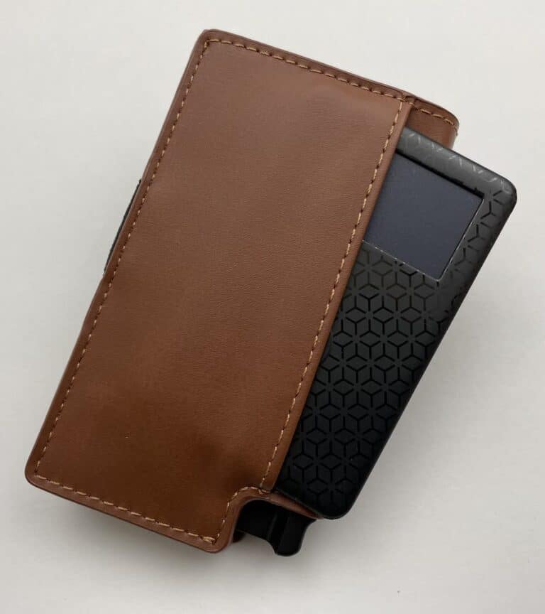 5 Best Unlosable Wallets with GPS Tracking in 2023