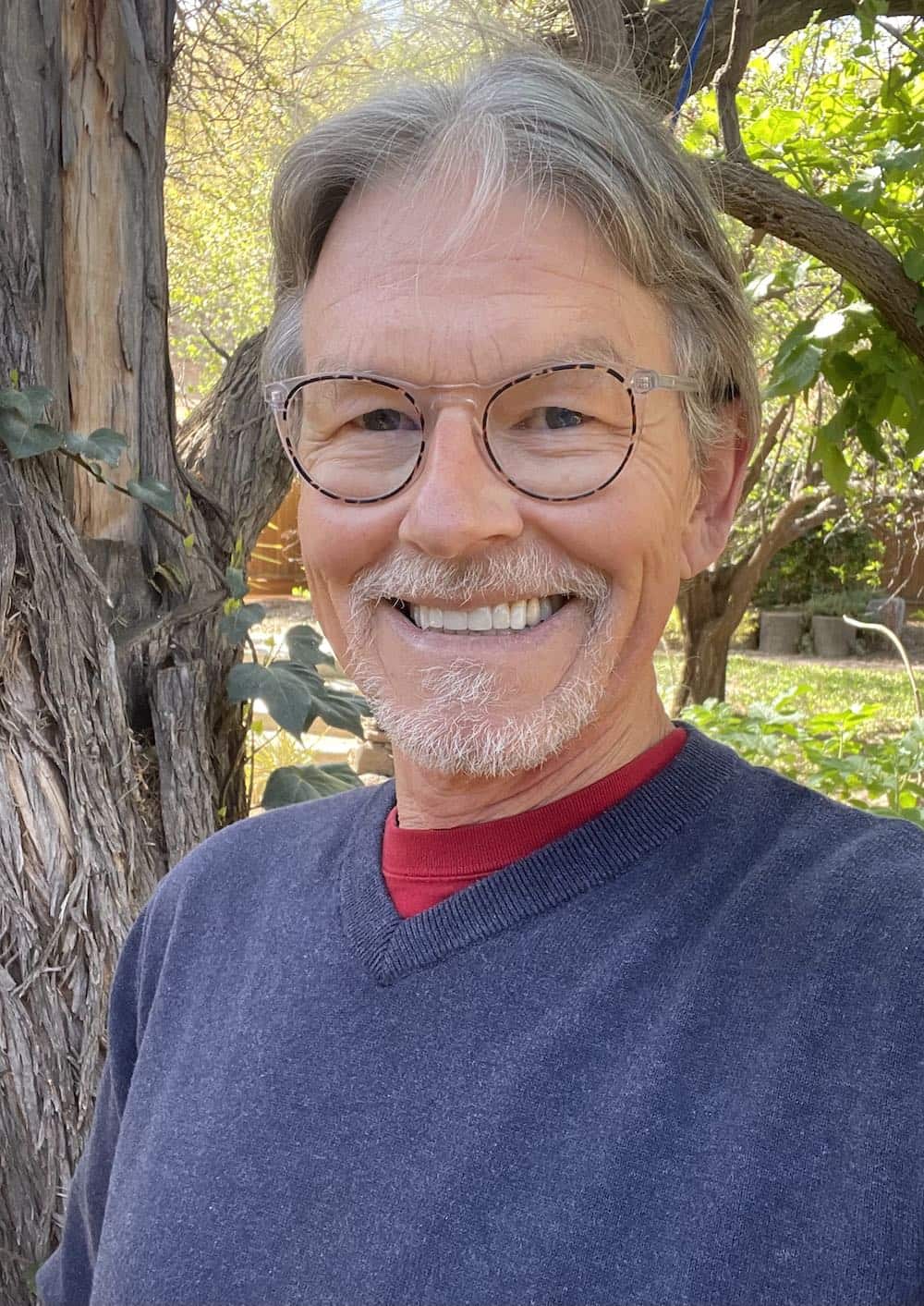 7 Innovative Wallets That Don't Bend Credit Cards