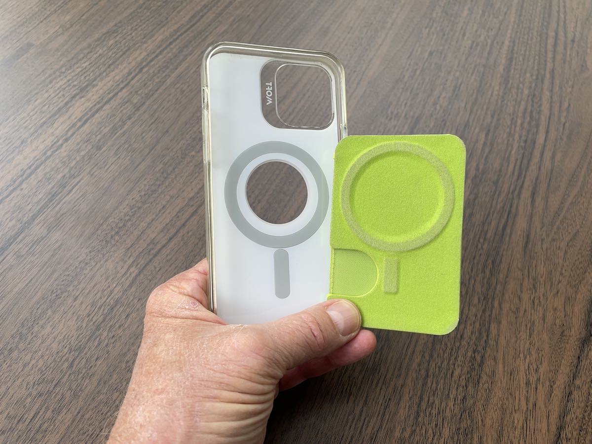 You'll Love the Magnetic Attraction of the Otterbox MagSafe Wallet ...